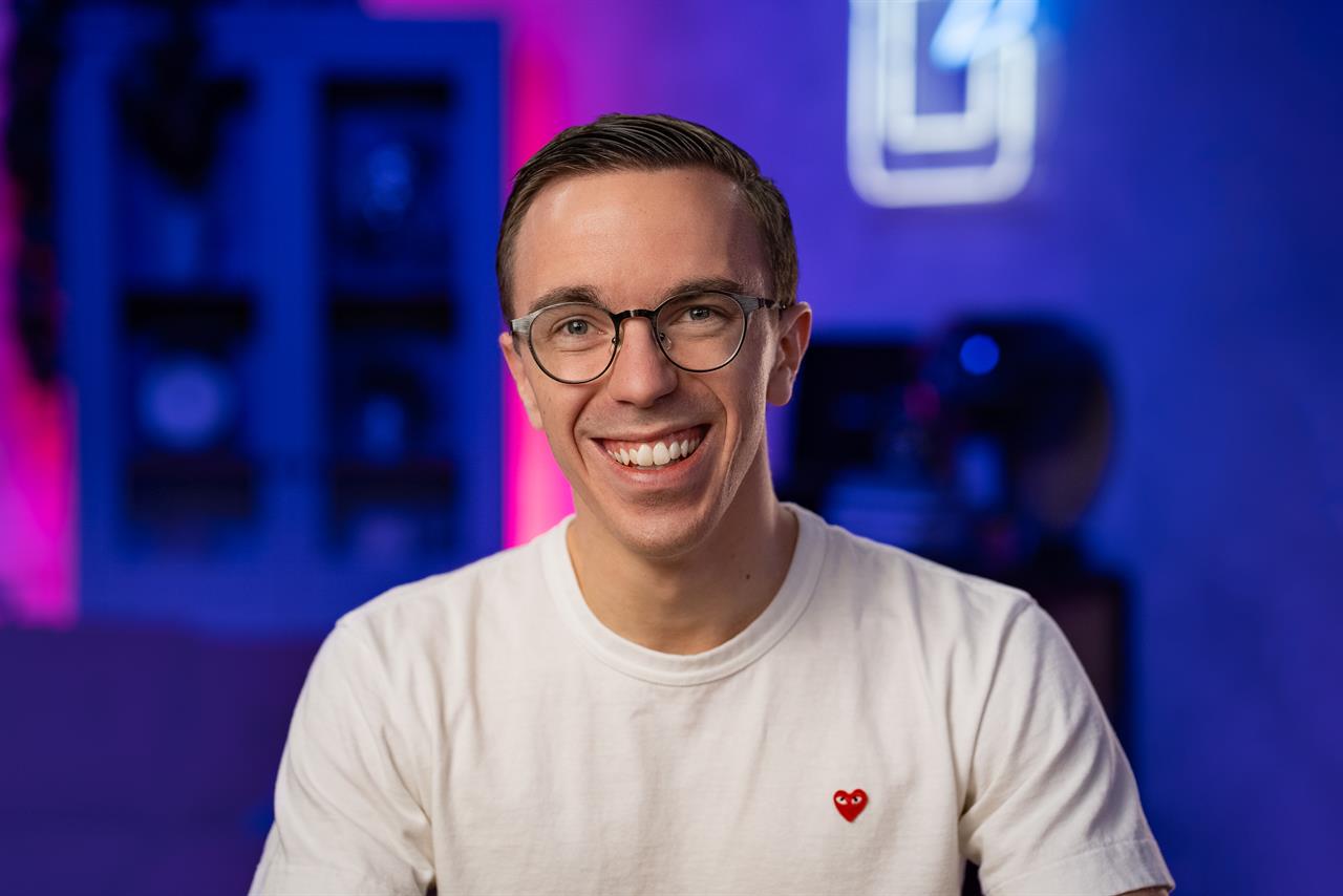 See Who's Going to be at the Micro Center Miami Grand Opening